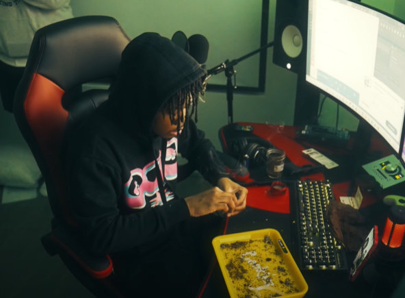 iayze) profile | Padlet